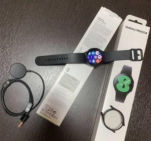 Samsung Galaxy Watch4 черные 40 мм