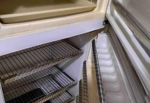 Холодильник бу рабочий Ока