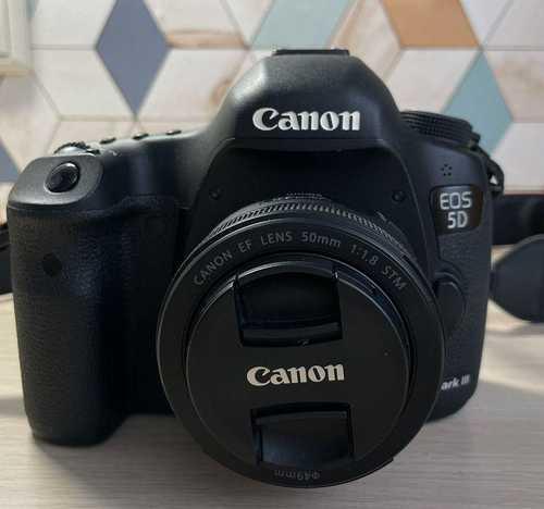 Фотоаппарат canon 5D mark iii