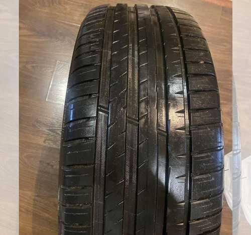 Michelin Pilot Sport 4 SUV 235 R50 100Y