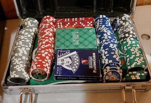 Набор для покера в кейсе с машинкой для тас. карт