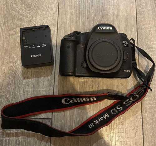 Фотоаппарат Canon eos 5D mark iii body 46к