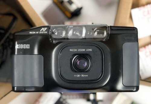Плёночный фотоаппарат Ricoh RZ-750