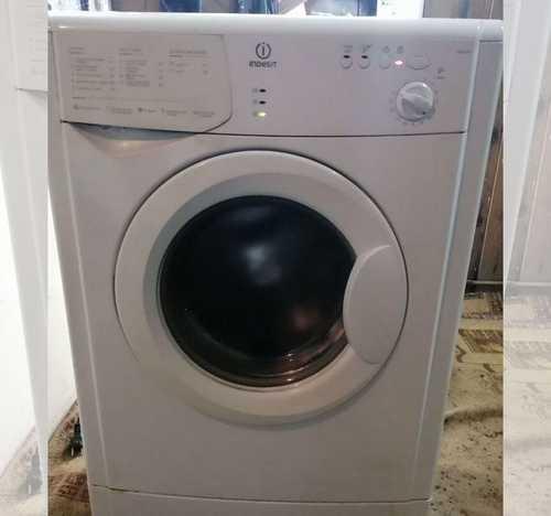 Стиральная машина indesit, 3.5 кг, узкая