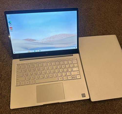 Xiaomi mi notebook 13.3 i5-7200/8/mx150/ssd256