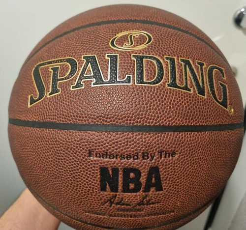 Баскетбольный мяч spalding NBA gold series