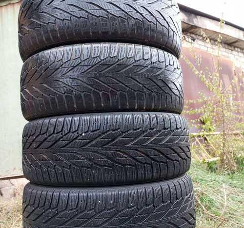 Nokian Tyres Hakkapeliitta R2 SUV 255/55 R19 111R