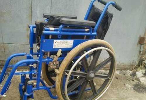 Инвалидная коляска складная б.у