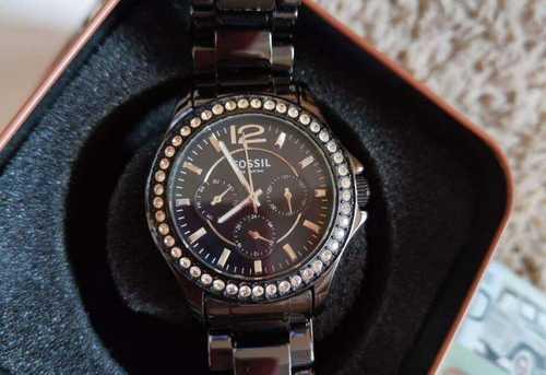 Часы Fossil женские
