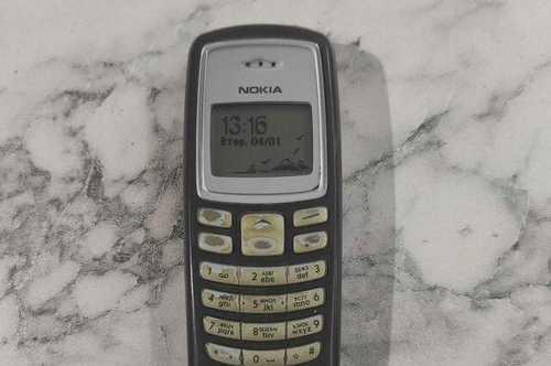 Телефон Nokia 2100