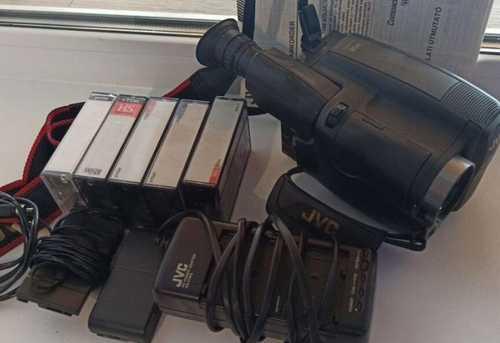 Видеокамера VHS JVC GR-AX 210