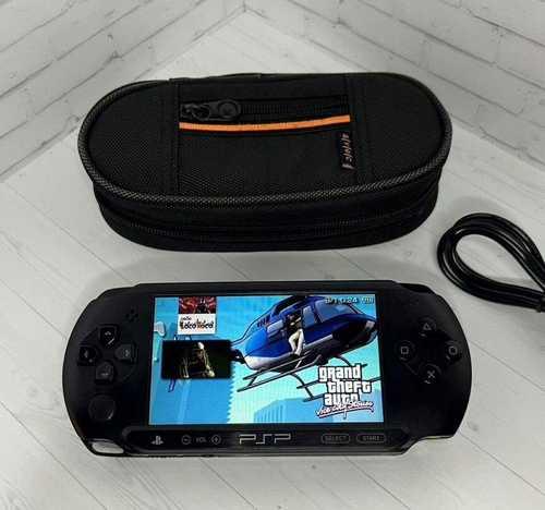 Sony PSP прошитая с играми