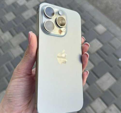 iPhone 15 Pro, 256 ГБ