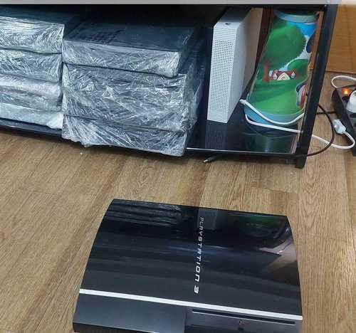 Sony PlayStation 3 FAT, 250 гб, 2 геймпада