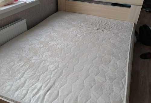 Кровать двухспальная с матрасом бу