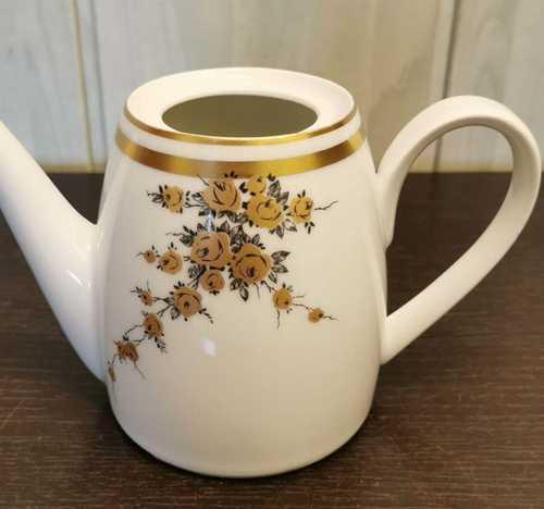 Чайник фарфоровый. ГДР Jlmenau
