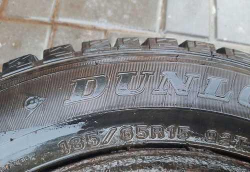Dunlop SP Winter Ice 02