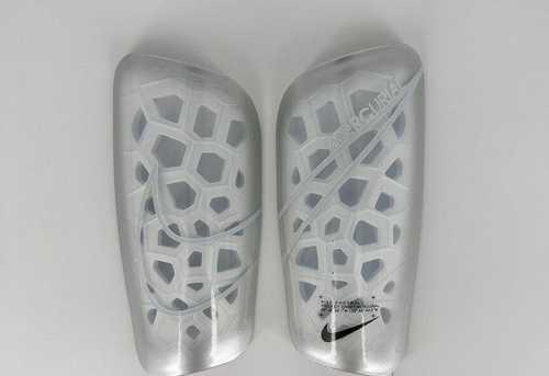 Щитки футбольные Nike Mercurial WS