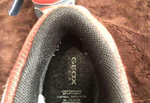 Теплые кроссовки на мальчика Geox 26 размер