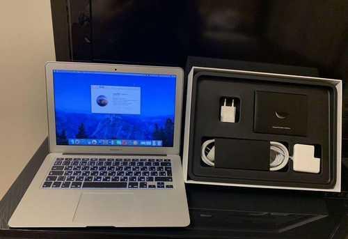 MacBook Air 13" 2019 (коробка, зарядка)