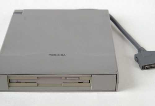 Внешний Toshiba FDD 3.5" с проприетарным разъемом