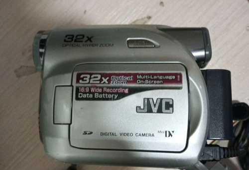 Видеокамера JVC GR-D370E