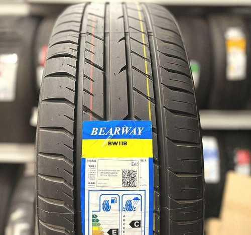 Bearway BW118 235/40 R19 119T