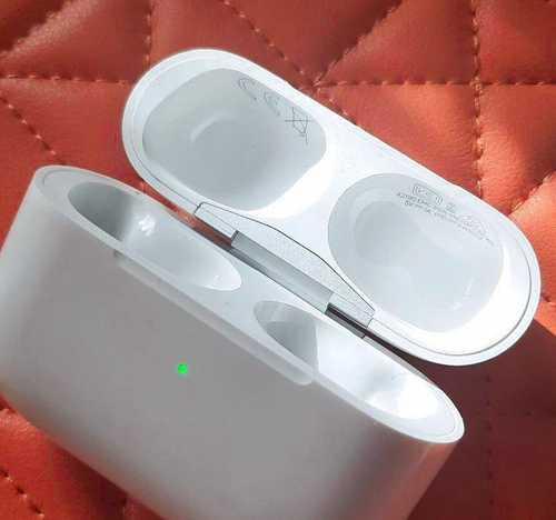 Зарядный кейс для airpods