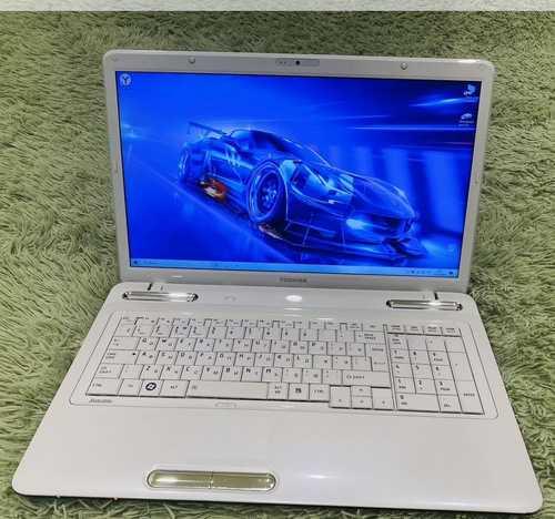 Продам 17.3" Toshiba i5-процессор с видеокартой