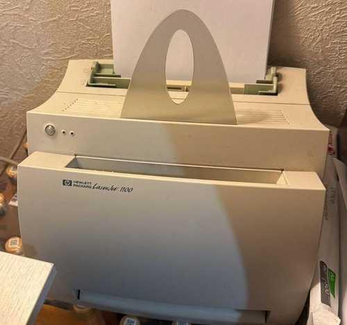 Принтер HP laserjet 1100