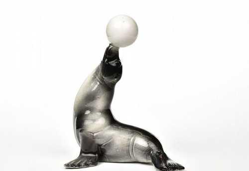 "Тюлень" статуэтка