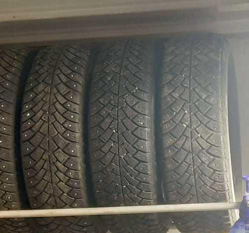 Bfgoodrich G-Force Stud 185/65 R15 88Q