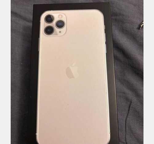 iPhone 11 Pro Max, 64 ГБ