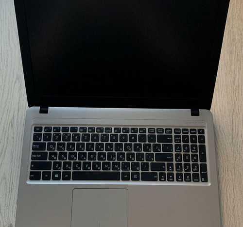 15.6" Ноутбук Asus D540M