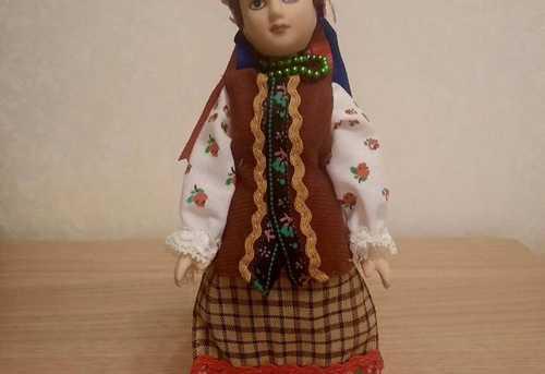 Кукла в народном костюме №4