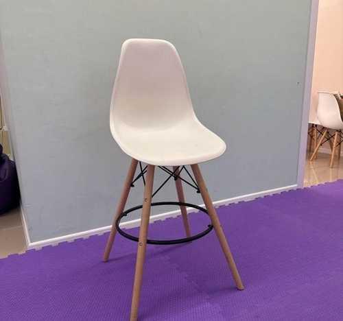 Стул барный eames белый