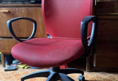 Офисное кресло Бюрократ красное сетка