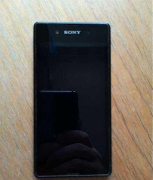 Телефон Sony Xperia E3
