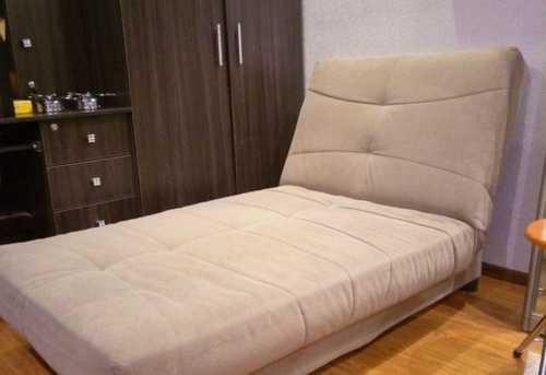 Мягкий и удобный диван