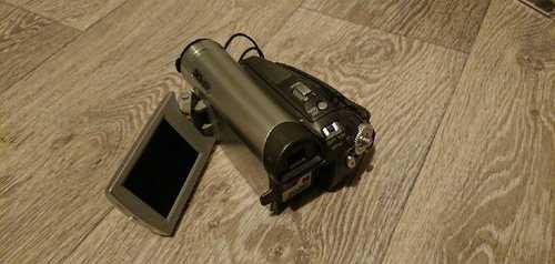Видеокамера Panasonic NV-GS27