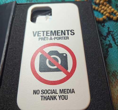 Чехол iPhone 12 pro max vetements vetments