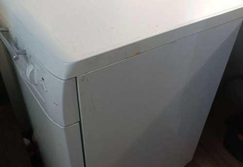 Посудомоечная машина Indesit IDL 40,неисправна