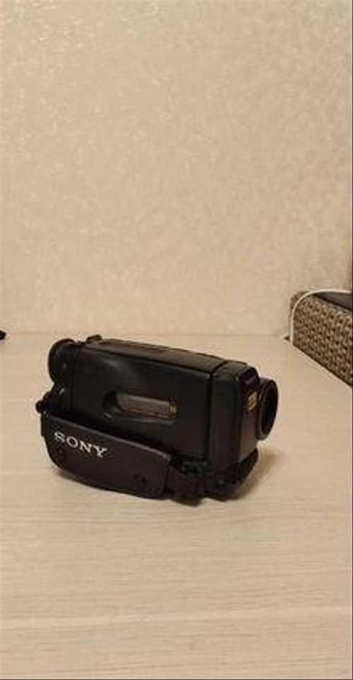 Японская видеокамера Sony кассетная