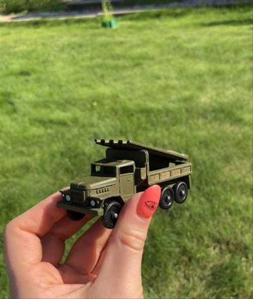Игрушка СССР военная техника модель Катюша бм 13