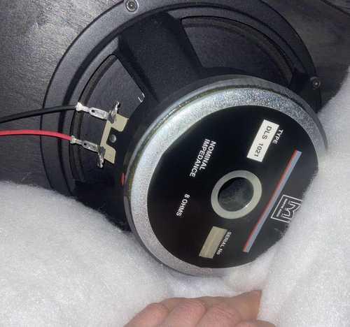 Сабвуфер Martin audio ICS300
