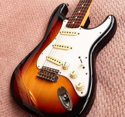 Fender Standard ST-43 Stratocaster (Japan)