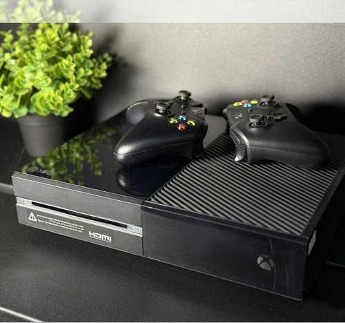 Microsoft Xbox One, 1000 ГБ