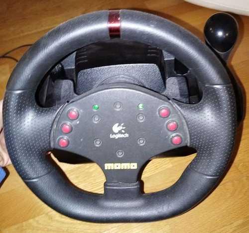 Игровой руль logitech momo racing