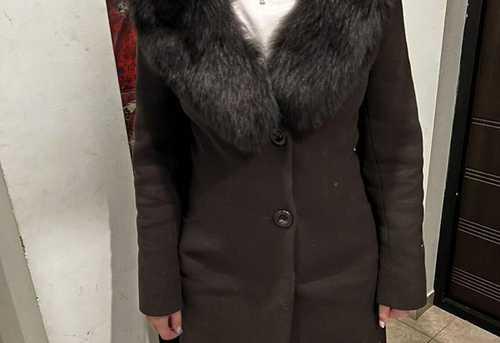 Шерстяное утепленное пальто