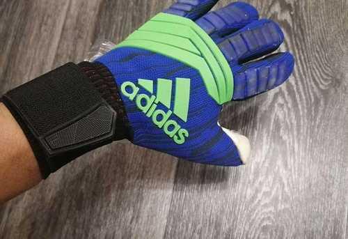 Вратарские перчатки adidas